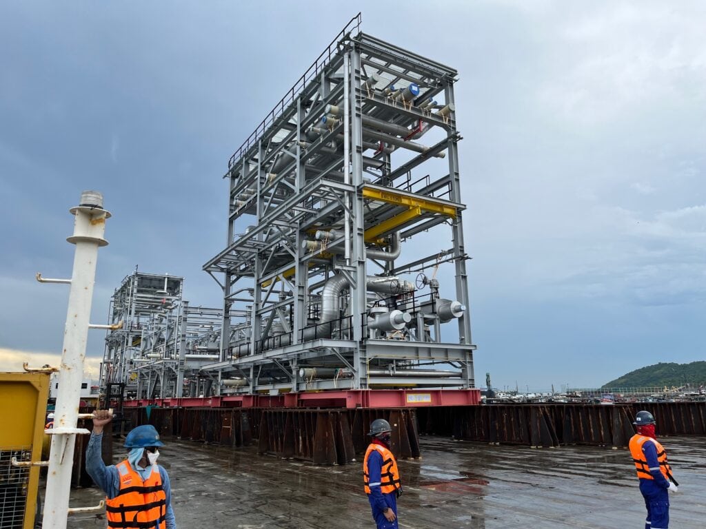 How can the modularized construction seen on remote worksites be ...